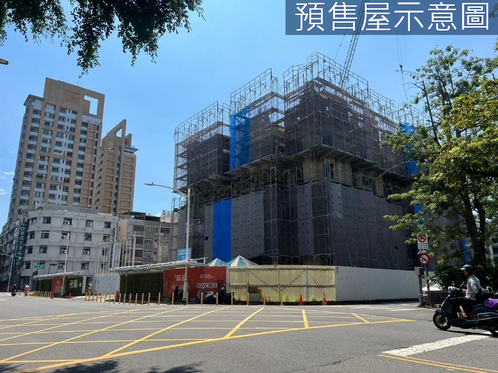 遠雄琢蘊高雄市三民區平等路電梯大廈【遠雄琢蘊】邊間高樓層景觀四房平面車位 房屋出售 樂屋網