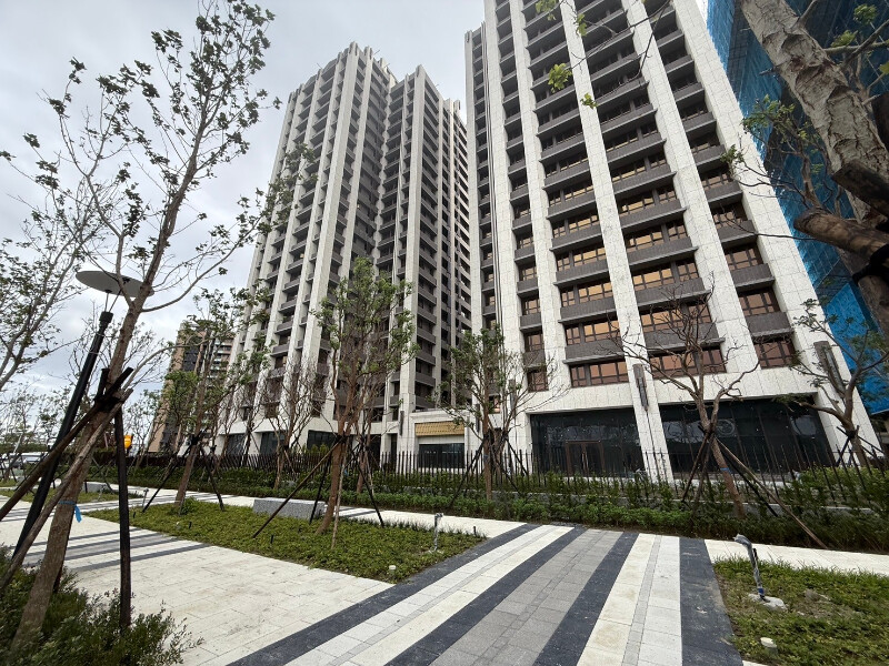 江翠北『帝國花園廣場』獨家挑高精美小露臺 新北市板橋區新外灘6立信帝國花園廣場買房子、房屋出售 樂屋網