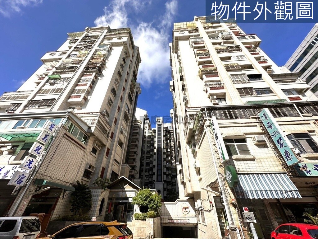 中國第一景高雄市苓雅區仁愛三街電梯大廈市政府大坪數樓中樓高樓層大四房平車 房屋出售 樂屋網