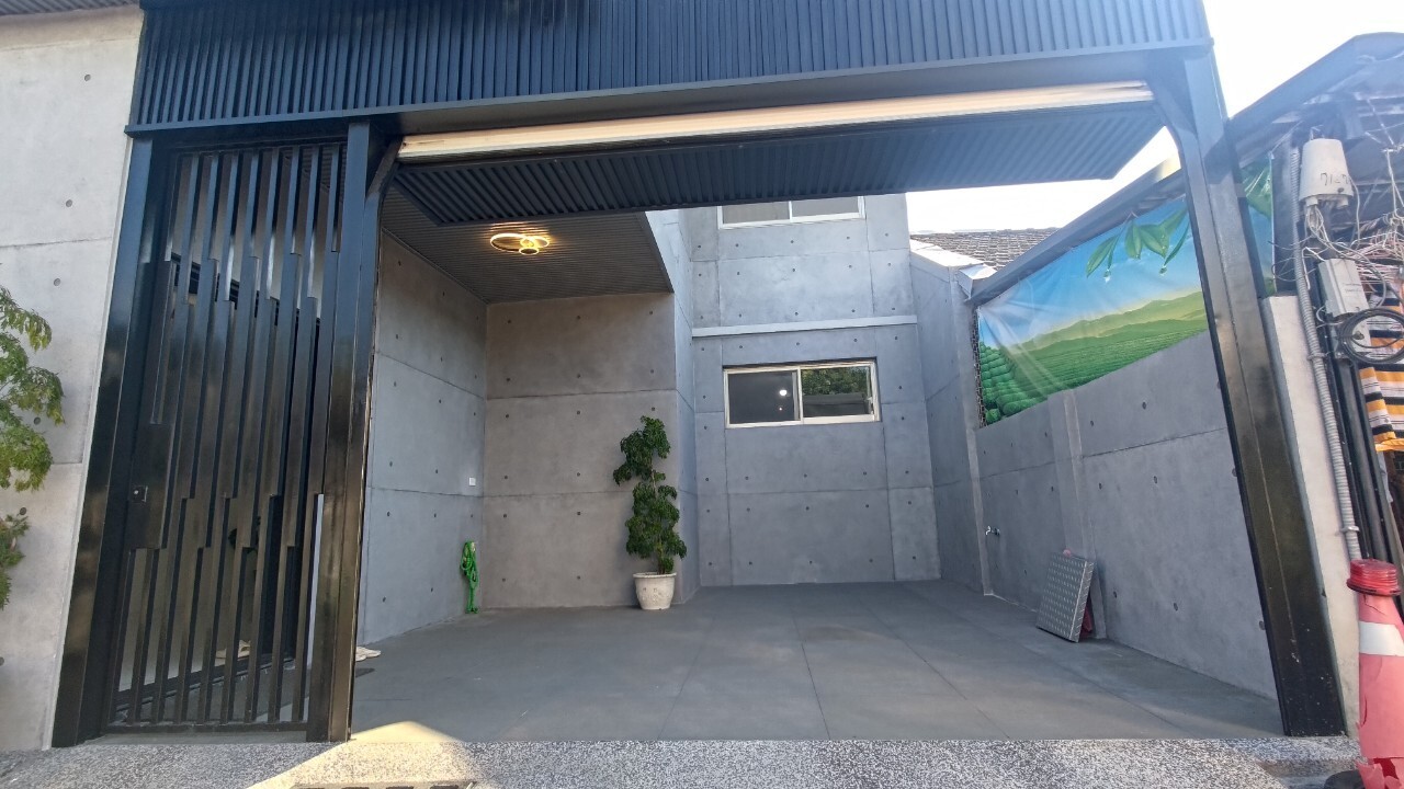 高雄市仁武區仁心路透天厝精心翻修仁武考潭面寬車墅 房屋出售 樂屋網
