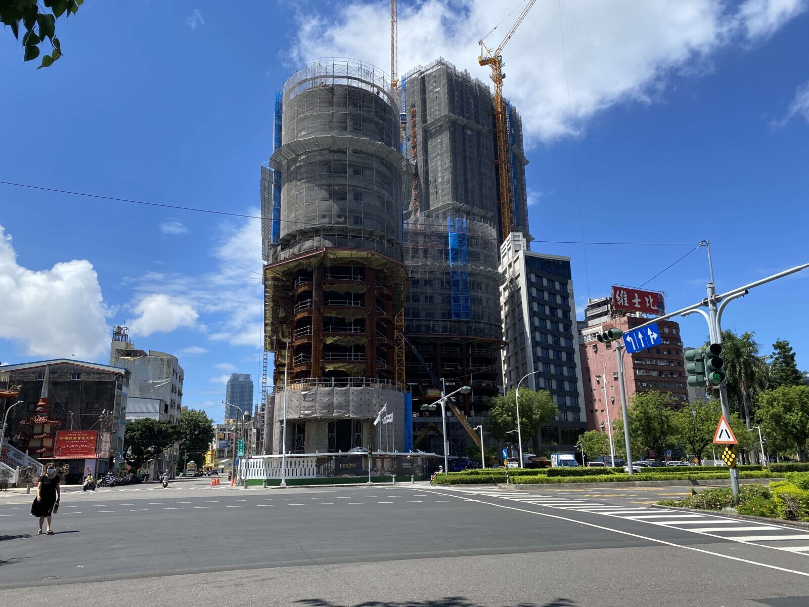 【民生臻愛】中央公園旁超高樓層景觀捷運大2房 高雄市新興區民生臻愛買房子、房屋出售 樂屋網