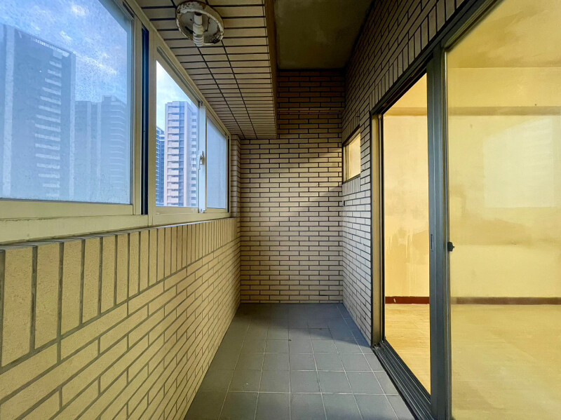 金世紀錄新北市板橋區長江路二段電梯大廈 ️全國宥箐 ️金世紀錄4房車 房屋出售 樂屋網