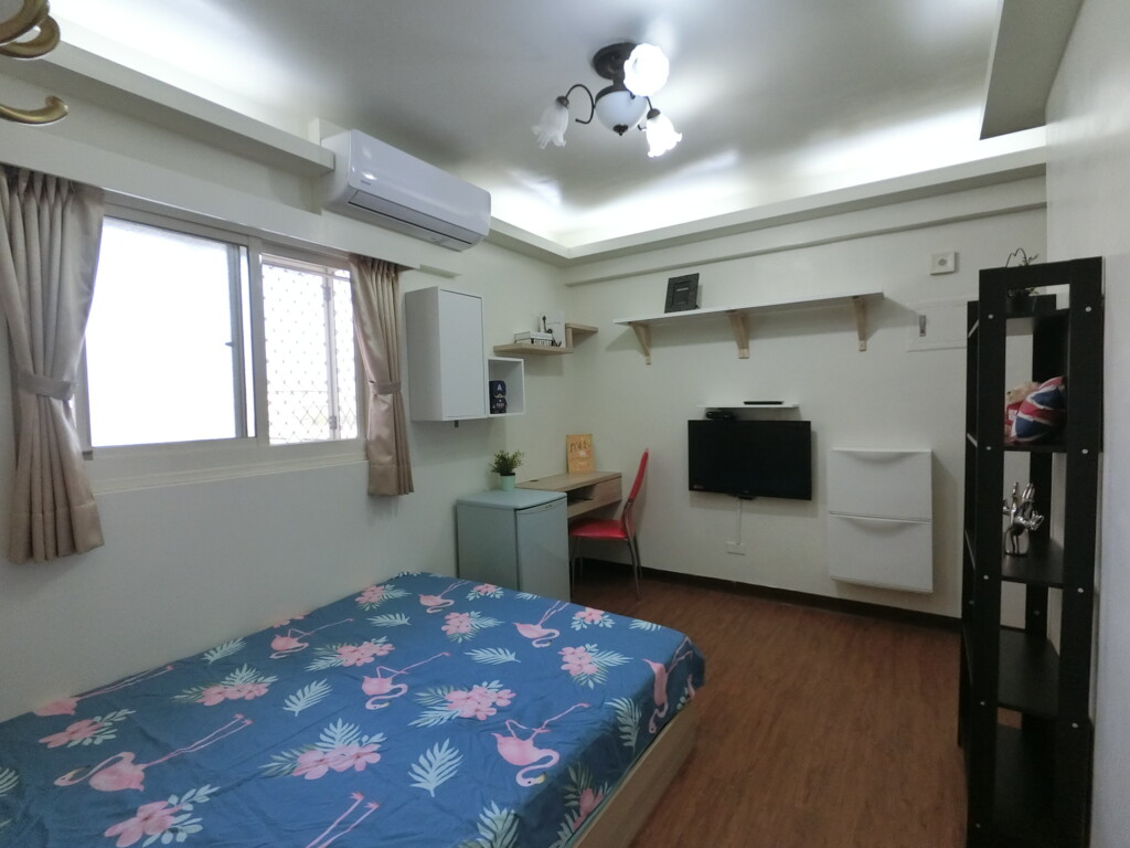 台中市西屯區文華路電梯大廈近逢甲僑光⭐電梯管理員⭐系統裝潢⭐採光明亮⭐子母車 房屋出租 樂屋網