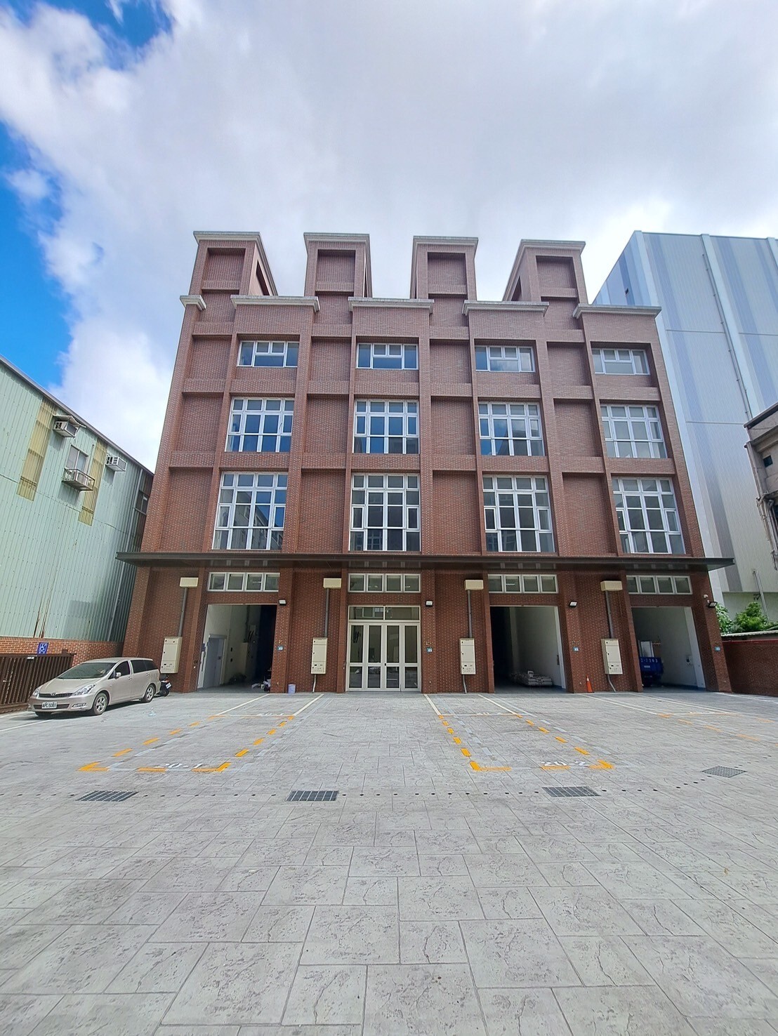 三重產業園區,全新,挑高6米,透天廠房,共8間 新北市三重區買房子、房屋出售 樂屋網