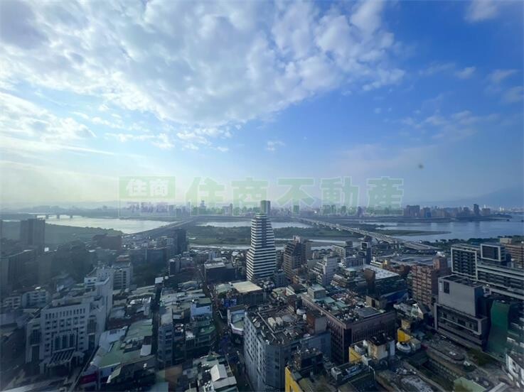 台北市萬華區西寧南路電梯大廈西門阿曼2房豪邸＋車位 房屋出售 樂屋網