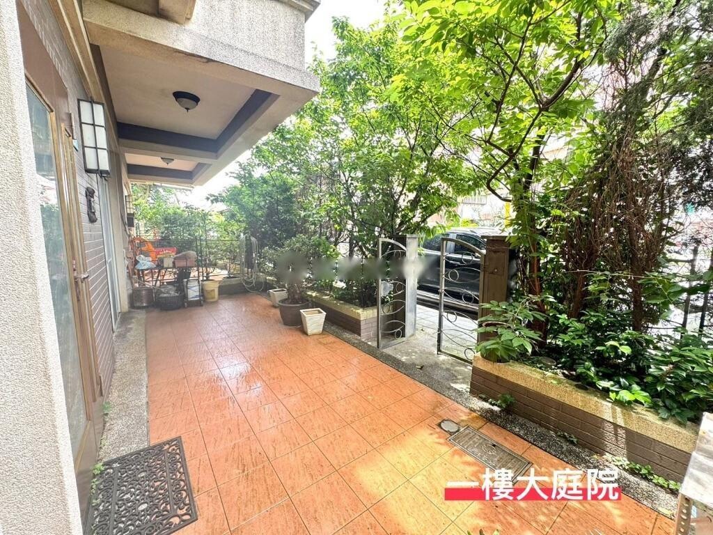 『有影片』美人嶼馬路旁門口可停車大庭院別墅可以買 新北市淡水區美人嶼海灣別墅 二期d區買房子、房屋出售 樂屋網