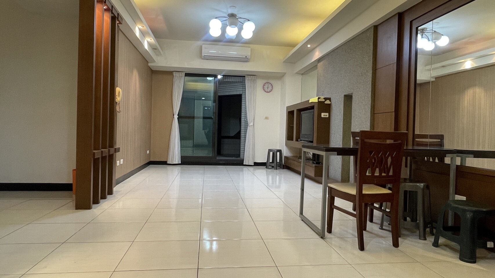 悅讀星光高雄市左營區新莊一路電梯大廈左營巨蛋商圈★3＋1房★明亮車站宅 房屋出售 樂屋網