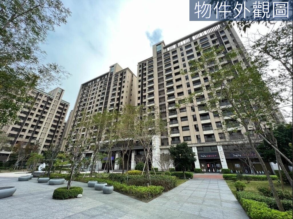 櫻花獨綻台中市烏日區三榮路一段電梯大廈高鐵三鐵共構|櫻花獨綻|兩房平車 房屋出售 樂屋網