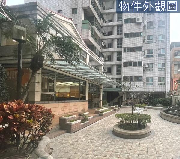 快樂崇德台中市北屯區崇德路二段電梯大廈專任~北屯崇德松竹商圈大三房休旅車位 房屋出售 樂屋網