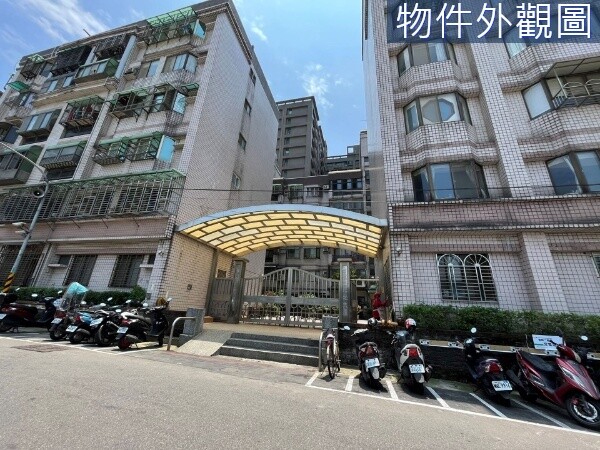 國際松柏大廈桃園市桃園區國際路二段電梯大廈 國際松柏3房車 近武陵愛買、稀有雙陽台、我是開發 房屋出售 樂屋網