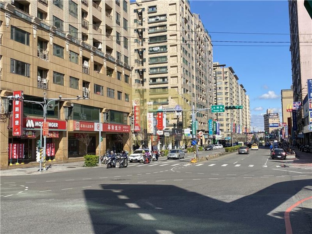 桃園市中壢區榮安五街倉庫內壢環中商圈 臨路大面寬一樓住店 房屋出售 樂屋網