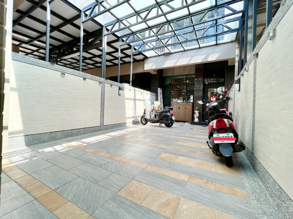 華科臻美高雄市楠梓區後昌路別墅r18油廠捷運站華科臻美臨路雙車公園美墅 房屋出售 樂屋網
