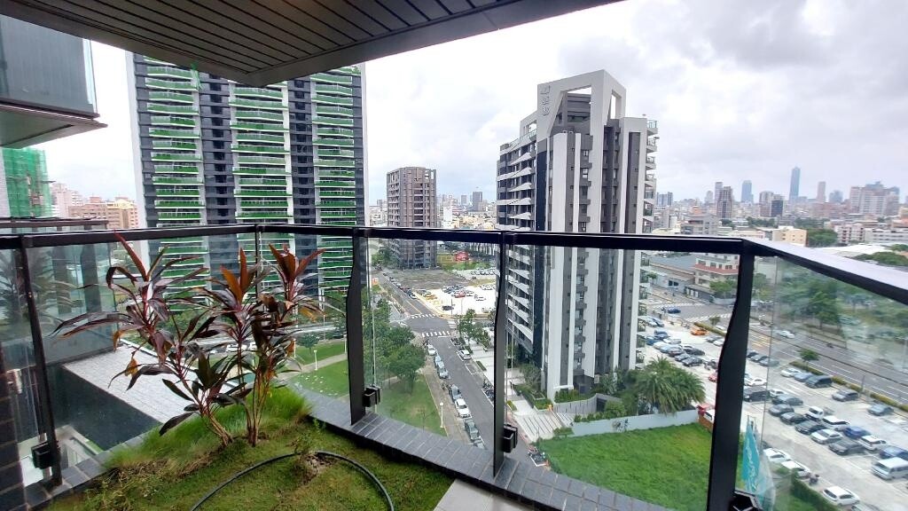 樹禾苑高雄市三民區美都路電梯大廈樹禾苑邊間三面採光景觀三房平車 房屋出售 樂屋網