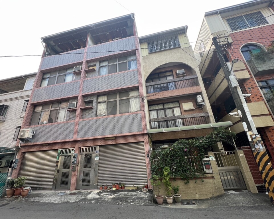 高雄市橋頭區成功南路透天厝橋頭活巷寧靜透天 橋頭糖廠站 橋頭黃昏市場 仕隆 房屋出售 樂屋網