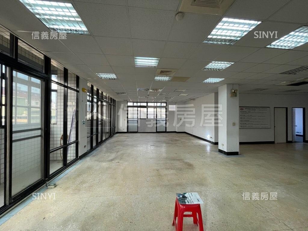 新北市汐止區福德一路辦公福德三面採光辦公室 房屋出租 樂屋網
