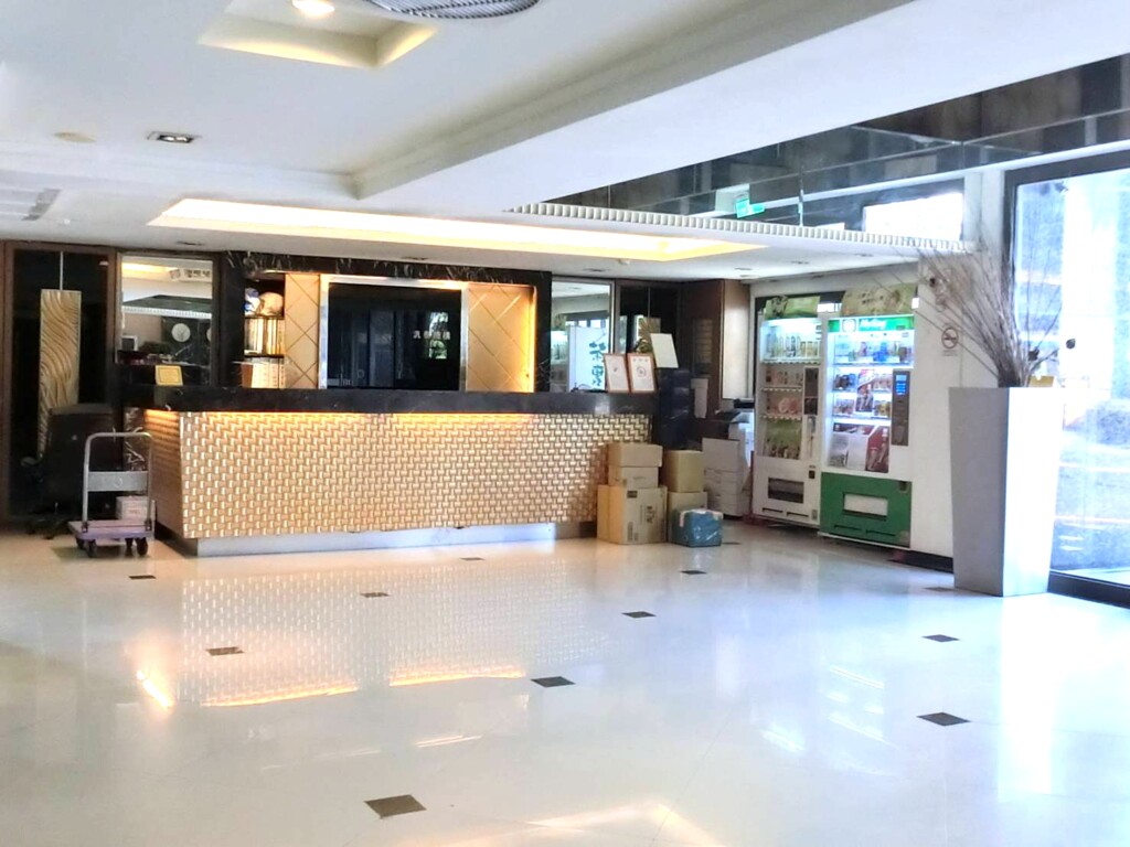 菁英會館雄四館高雄市楠梓區興楠路套房楠梓★雄四便宜菁英會館辦公套房 房屋出售 樂屋網