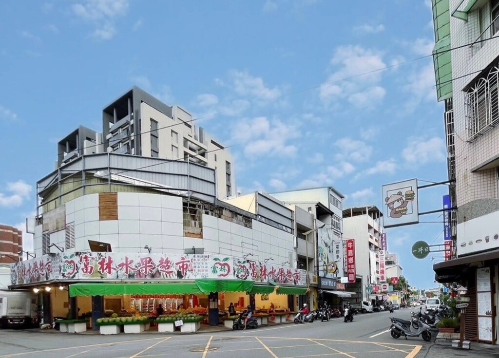 《學府角間店面》精華商圈學區。角間大面寬,百業皆宜 台中市大雅區買房子、房屋出售 樂屋網
