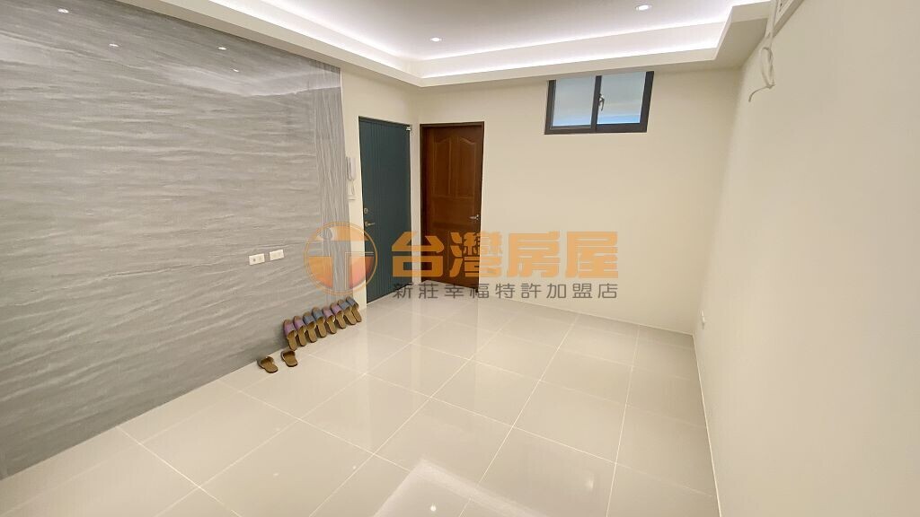 新北市新莊區中誠街公寓全新三房美寓 新莊買屋賣屋台灣房屋新莊幸福店 房屋出售 樂屋網