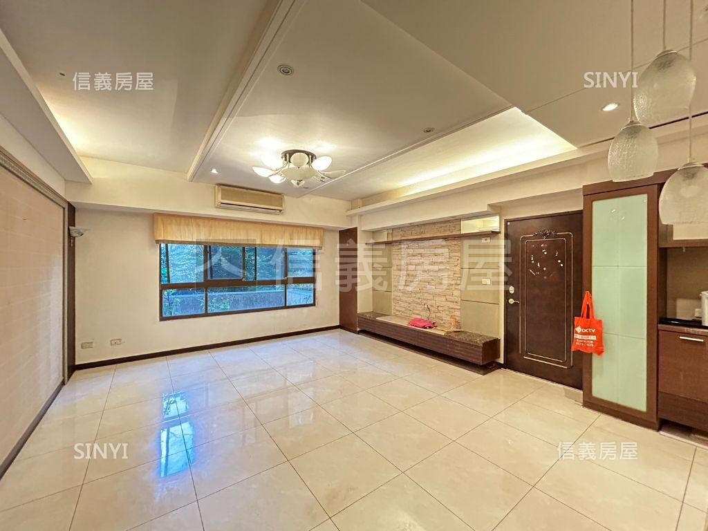 仁愛錄新北市林口區仁愛路二段電梯大廈專任仁愛錄近家樂福採光佳 房屋出售 樂屋網