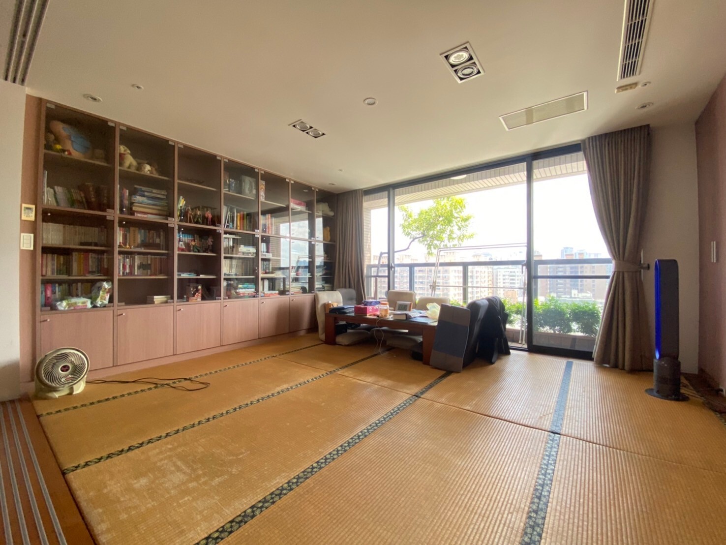 小陸獨家｜公益大墩華太自得居高樓層3改2平車 台中市南屯區華太自得居買房子、房屋出售 樂屋網