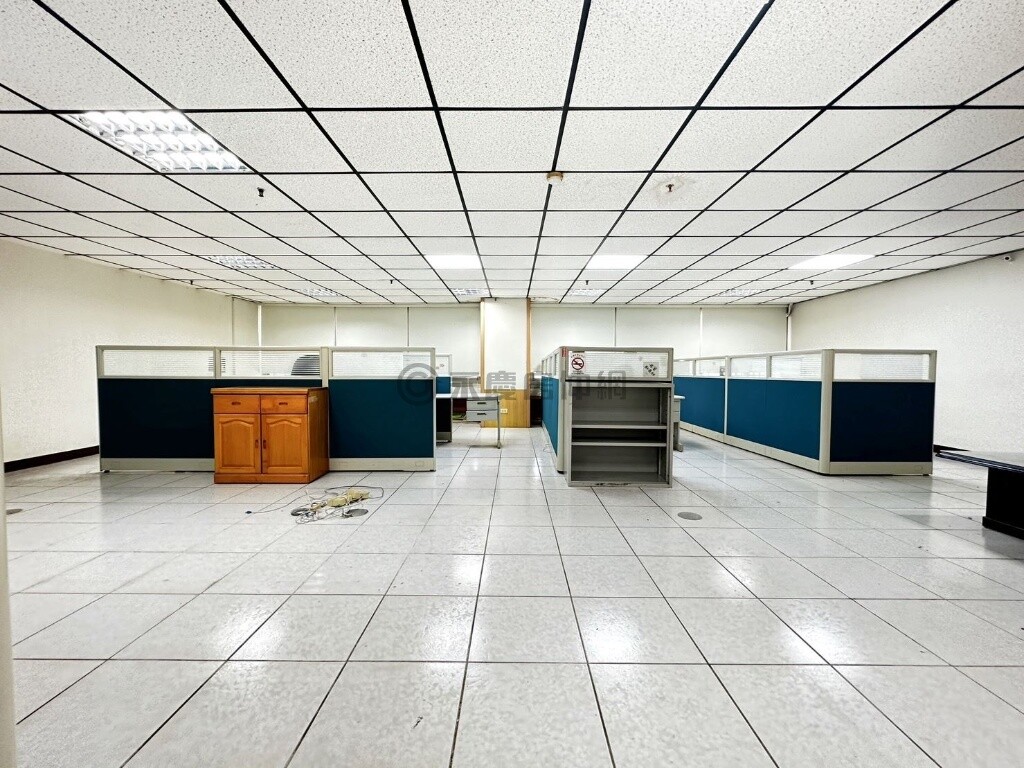 富豪財經大廈台中市西區忠明南路辦公專任~~富豪財經大樓自用收租視野辦公大樓 房屋出售 樂屋網
