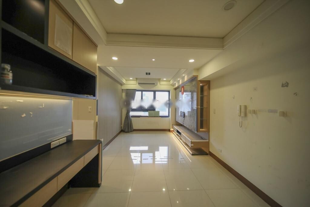 棋琴文賢苑高雄市新興區七賢二路電梯大廈美麗島雙捷運明亮三改二房車位 房屋出售 樂屋網