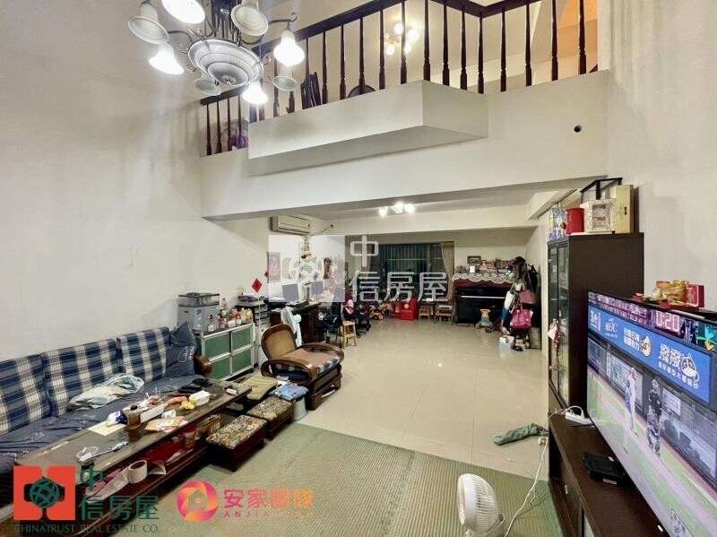 桃園市中壢區普忠路別墅【安家】深耕二期三角窗別墅室內車庫 房屋出售 樂屋網