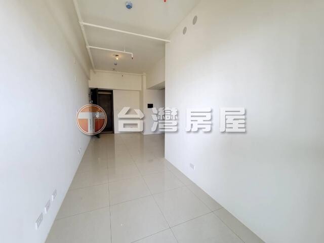 麗晶天際麗晶璞麗高雄市三民區建興路電梯大廈建工圈景商觀兩房全新 房屋出售 樂屋網