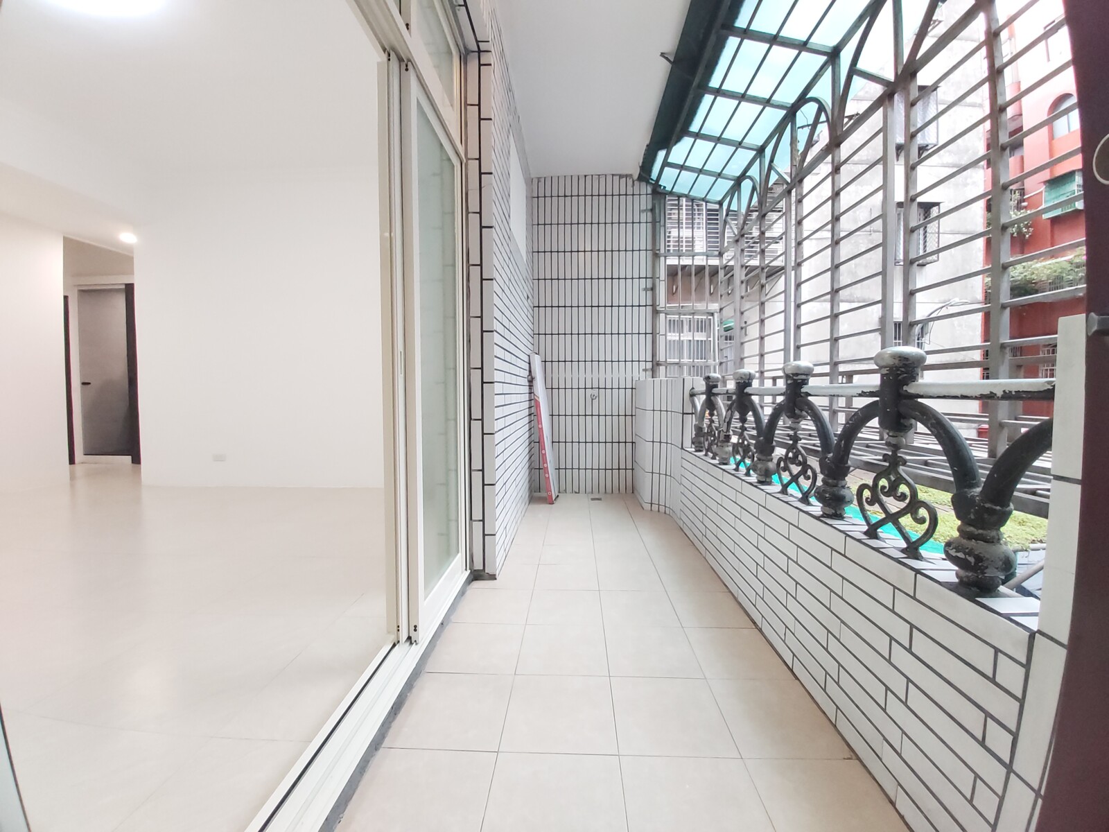 欣然成家新莊豐年國小旁低樓層靜巷邊間美四房 新北市新莊區買房子、房屋出售 樂屋網