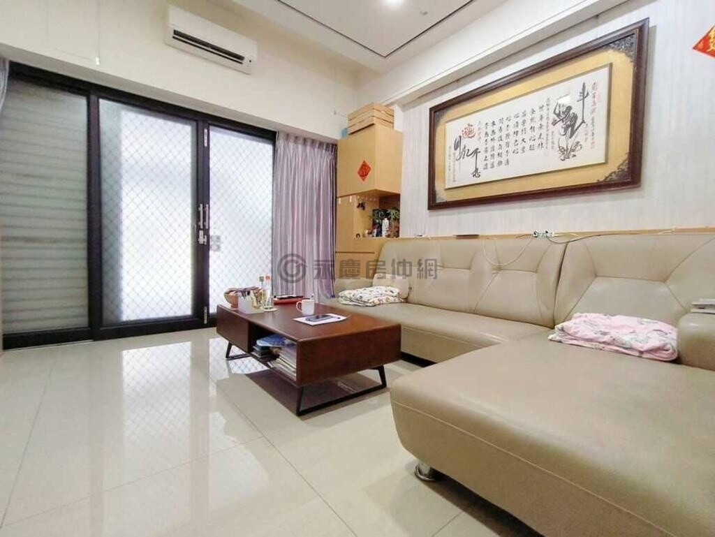 石墅風采高雄市仁武區永昌四街透天厝八卦寮榮總商圈八卦國小臨12米路車庫透天 房屋出售 樂屋網
