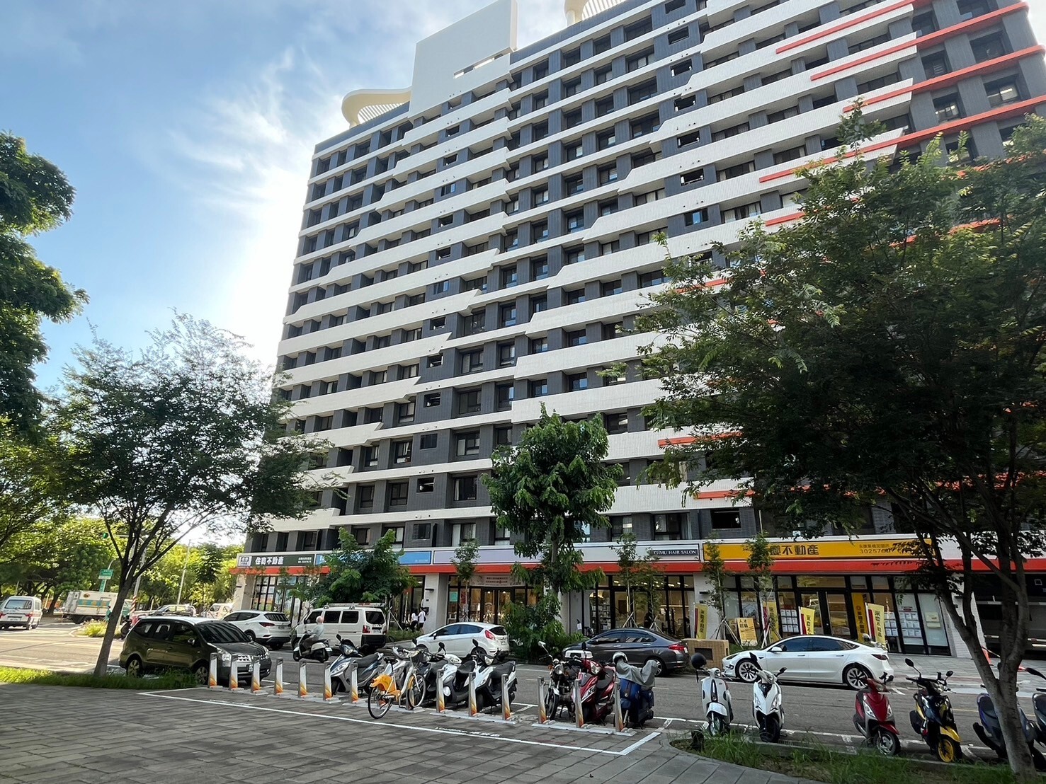 東橋重劃區【綠海都心】朝南3房平面車位 台南市永康區綠海都心買房子、房屋出售 樂屋網