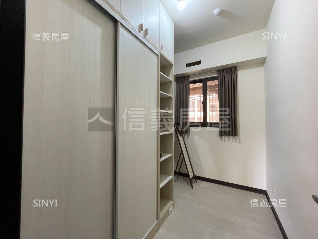 奇幻莊園桃園市龜山區長慶二街電梯大廈稀有奇幻三房大車位 房屋出售 樂屋網