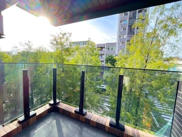 文化潤隆高雄市苓雅區三多二路電梯大廈三多三信商圈【三角窗窗店霸】3樓透天+平車太陽能 房屋出售 樂屋網