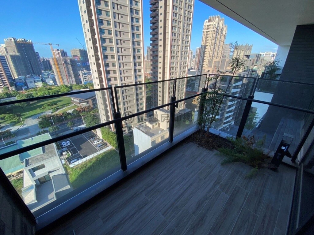 丰格109桃園市桃園區正光二街電梯大廈中路風禾公園帝王露臺戶雙車位 房屋出售 樂屋網
