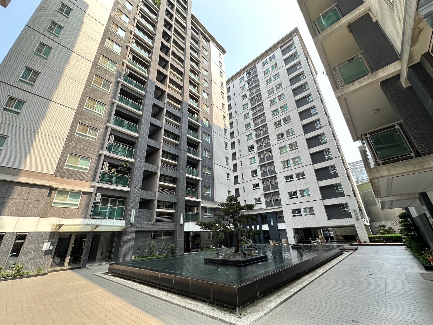 澄品觀邸三房附b1大平面車位 台南市東區澄品觀邸買房子、房屋出售 樂屋網