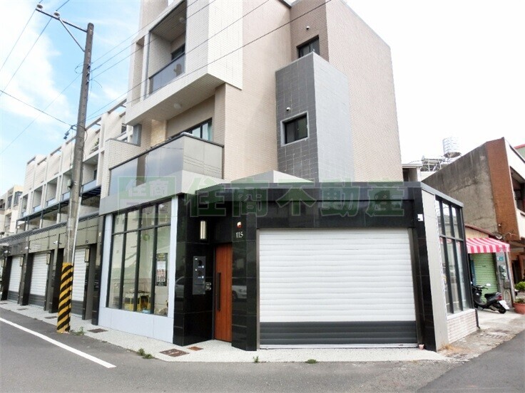 台南市歸仁區仁愛六街透天厝歸仁市中心三角窗店住 房屋出售 樂屋網