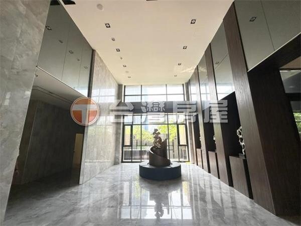 和築鯨天下台中市清水區民族路三段電梯大廈台灣雅豐~玉芳a案和築鯨天下三房大平車 房屋出售 樂屋網