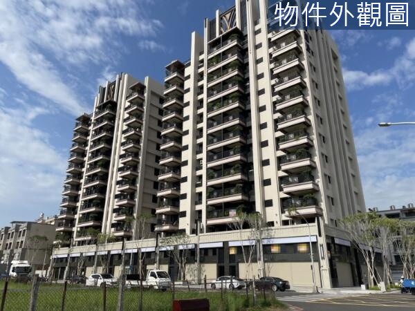 銳揚國美高雄市鳳山區頂明路店面頂新銳揚國美挑高面寬臨路店面 房屋出售 樂屋網