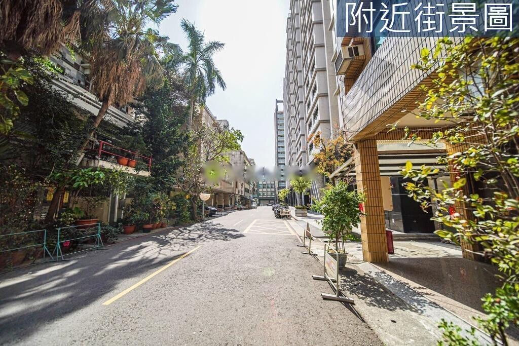 六合夜市 市議會捷運站旁邊間大地坪面寬7米5透店 高雄市前金區買房子、房屋出售 樂屋網