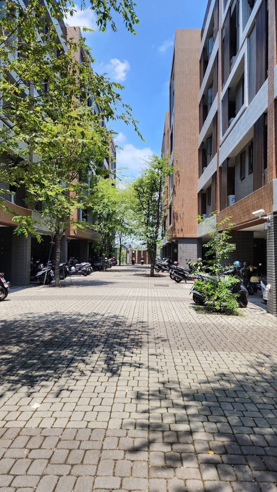 台中市太平區中山路一段別墅專任全新勤益八套房美透天 房屋出售 樂屋網