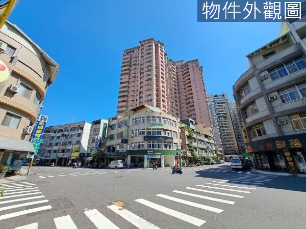 鑫暘龍的傳人高雄市三民區建安街電梯大廈科工館建工建興商圈 陽台進出三房車位 房屋出售 樂屋網