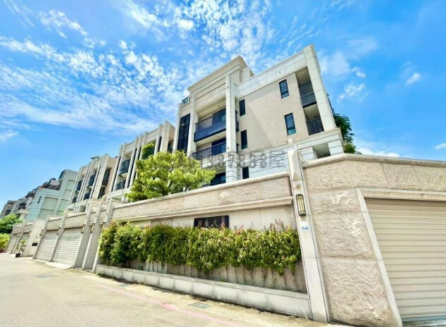典藏天璽台中市北屯區祥順三街別墅廍子公園·大面寬雙車三面採光電梯別墅 房屋出售 樂屋網