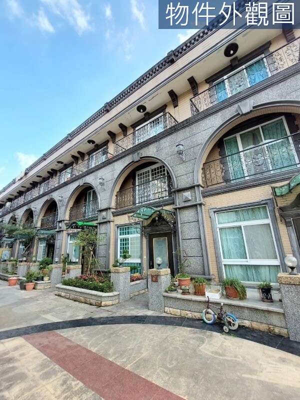 桃園市桃園區玉山街別墅 康橋別墅5房雙車位 採光好、衛浴均開窗、近車站 房屋出售 樂屋網