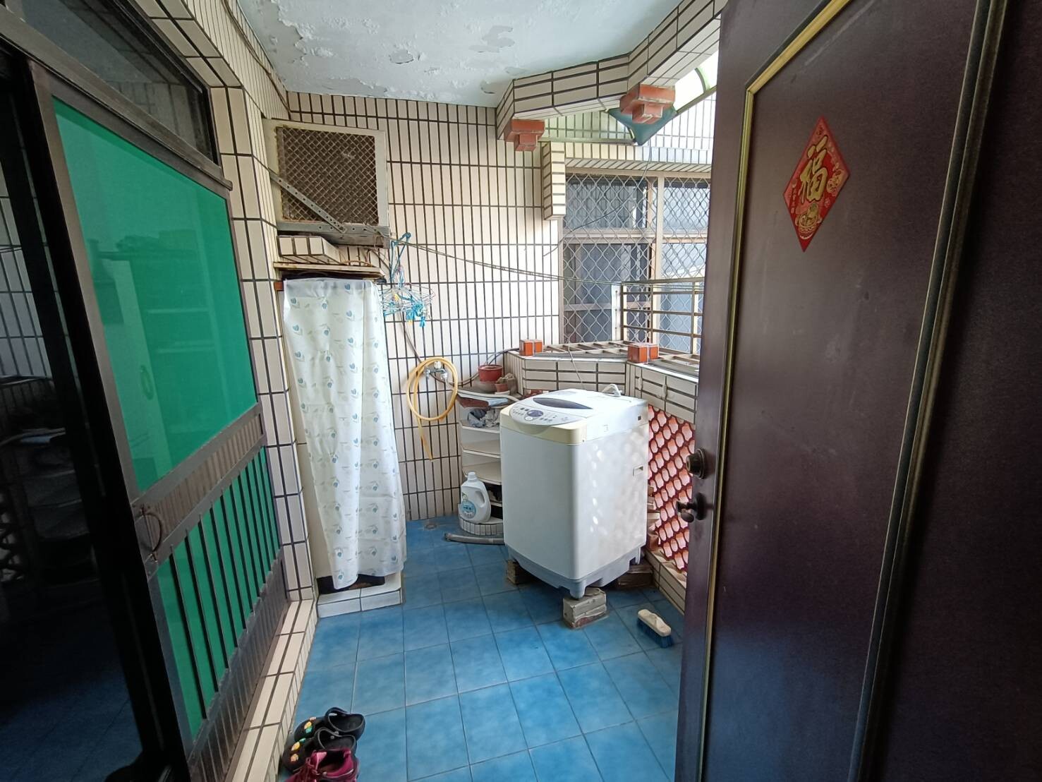 亞灣區優質翻新透天店住 降價誠售 高雄市苓雅區買房子、房屋出售 樂屋網