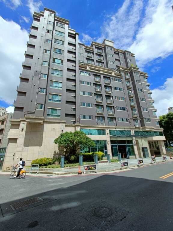 佳泰森悅台中市南區大慶街一段電梯大廈高工商圈佳泰森悅3房平車 房屋出售 樂屋網