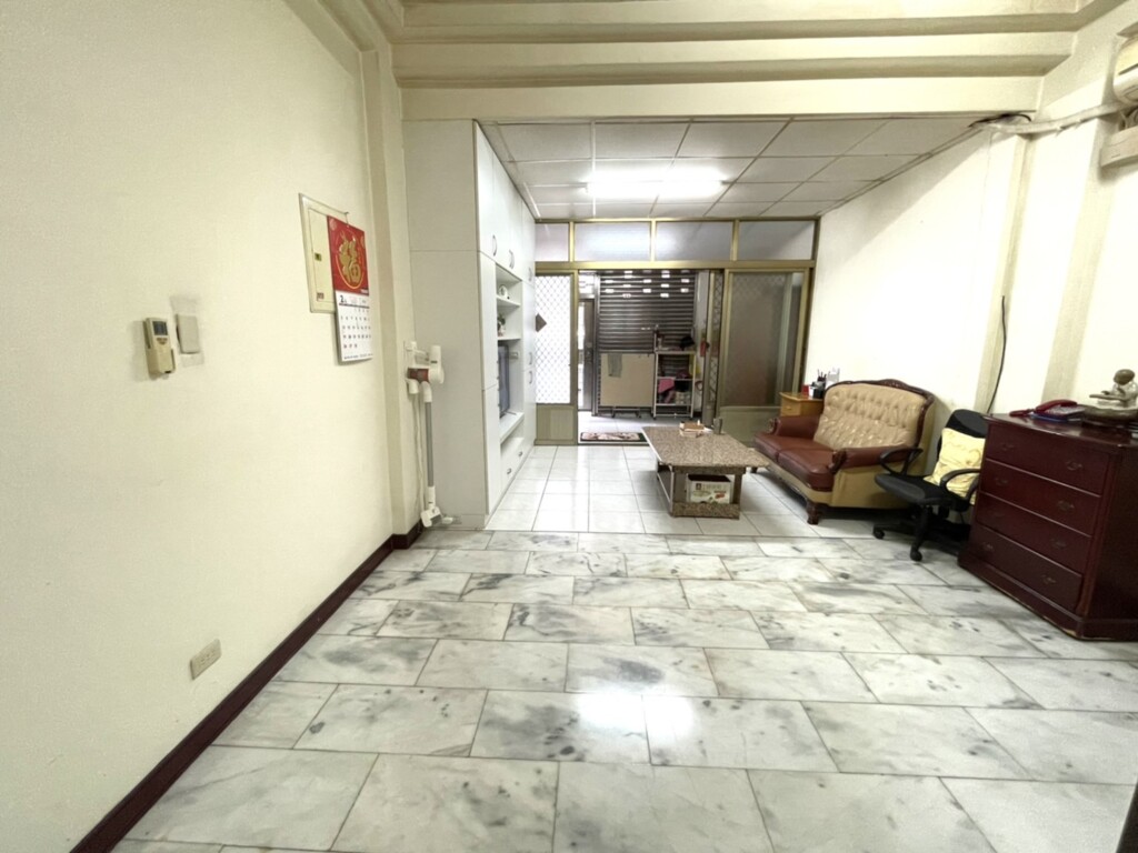 台中市北屯區天祥街透天厝強推獨家北區稀有輕屋齡便宜活巷透天近火車站 房屋出售 樂屋網