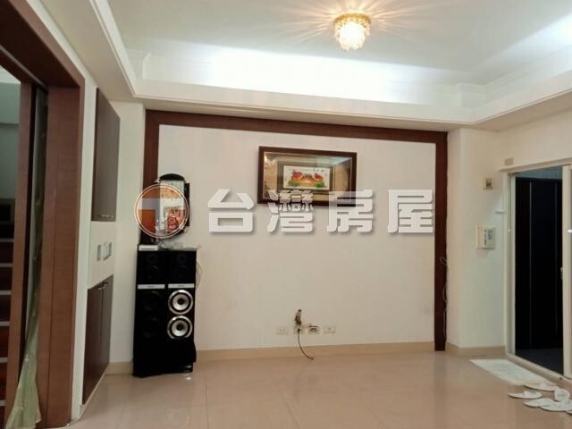 新北市汐止區伯爵街透天厝經典伯爵一期 房屋出售 樂屋網
