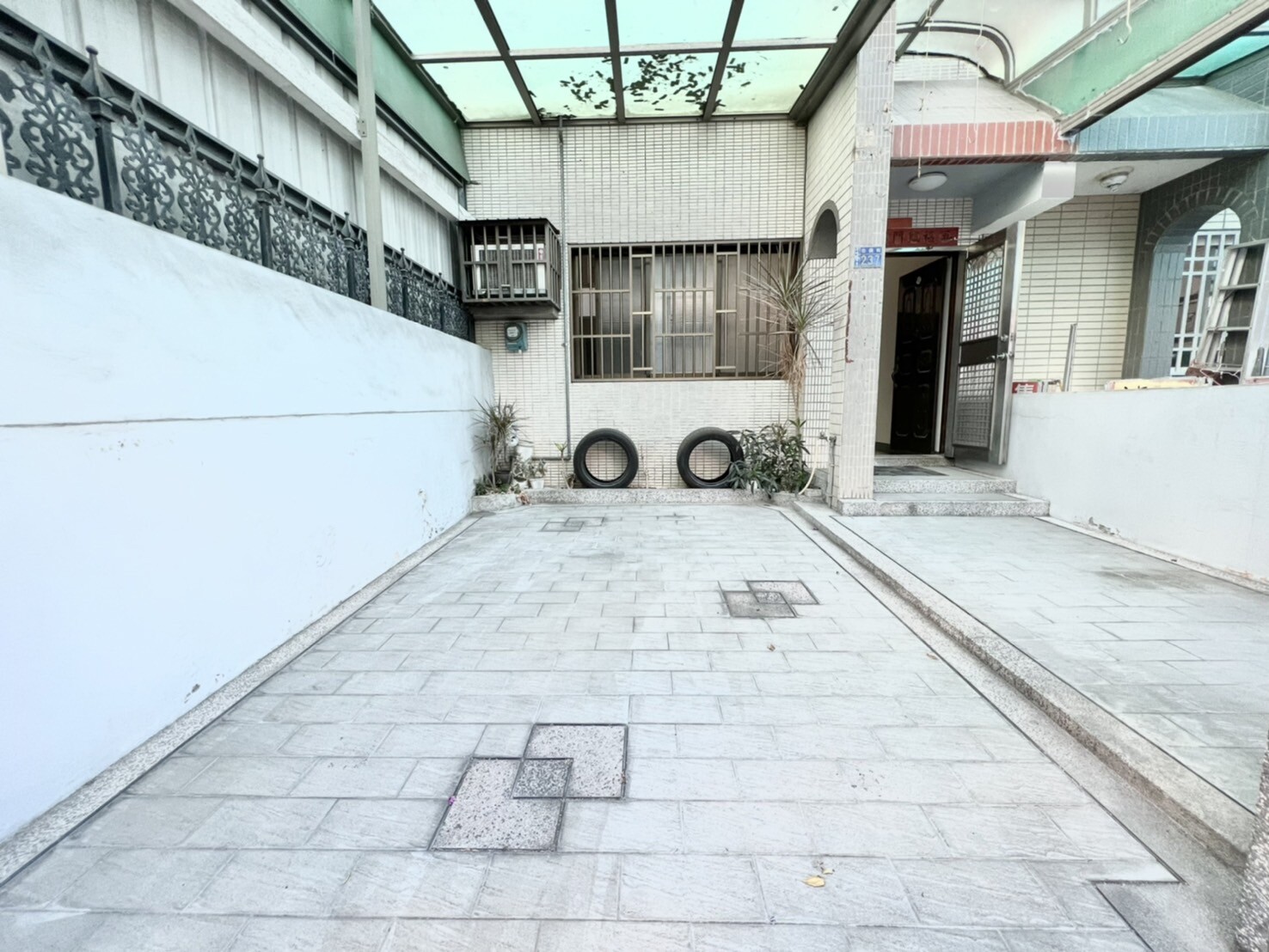 14期旁正松義街庭院車庫別墅 台中市北屯區買房子、房屋出售 樂屋網