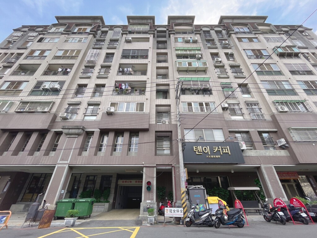 南陽綠翡翠台中市豐原區永康路電梯大廈永慶阿銓 南陽綠翡翠優質社區明星學區4房平車 房屋出售 樂屋網