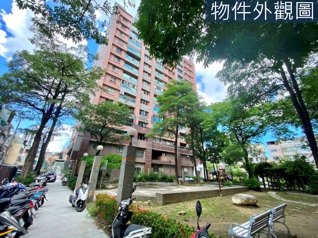 山宅一生高雄市左營區民族一路電梯大廈左營榮德公園邊間採光三房平移車位 房屋出售 樂屋網